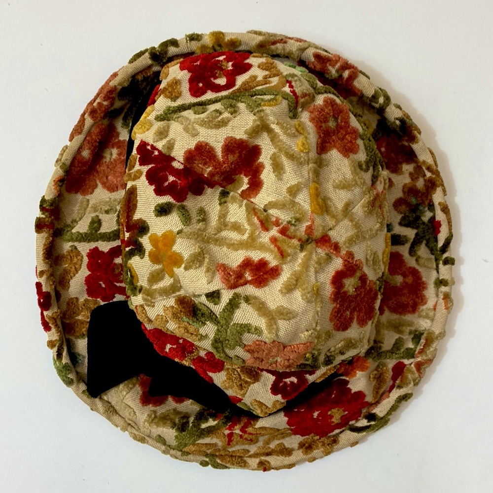 *Rare* Vintage Hat - Gem